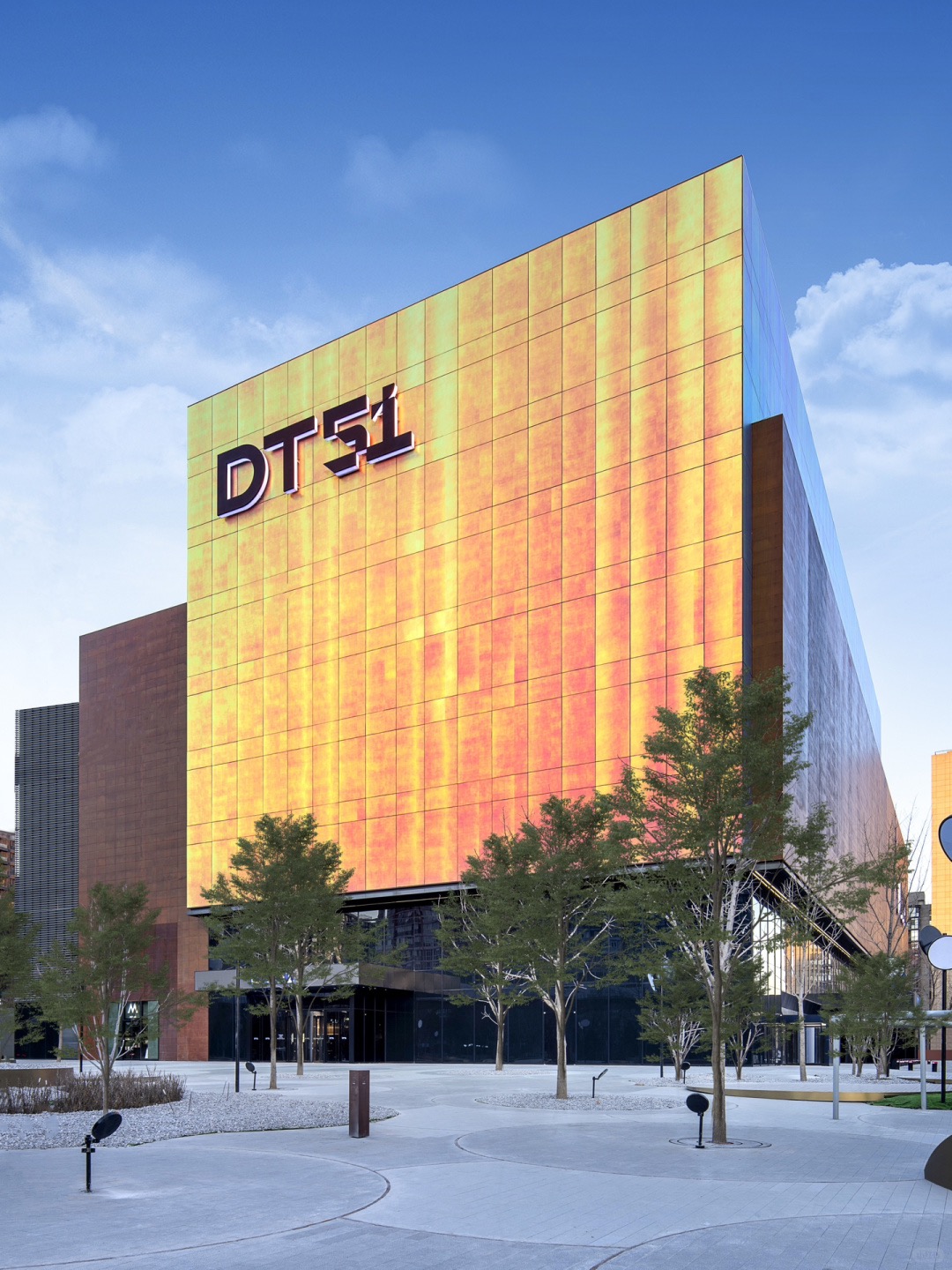 北京 SKP 出售社区商业升级项目 DT51 – 华丽志